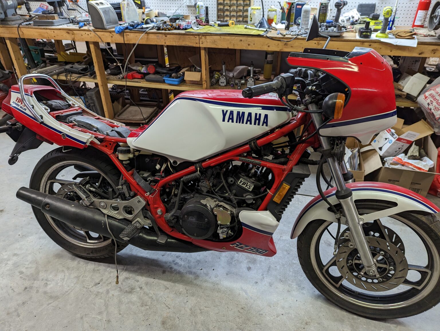 1984 Yamaha RZ350 restoration - National Superbike