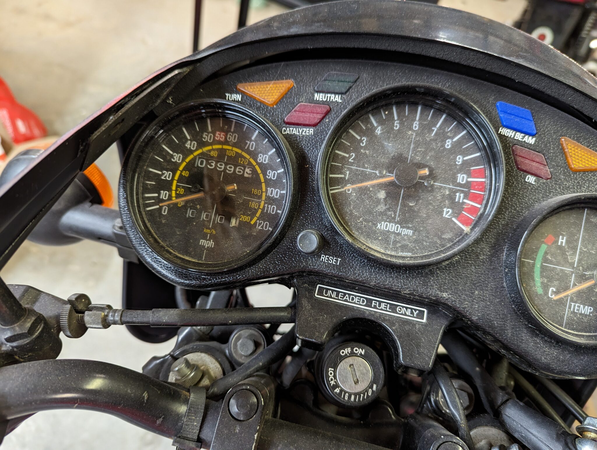 1984 Yamaha RZ350 restoration - National Superbike